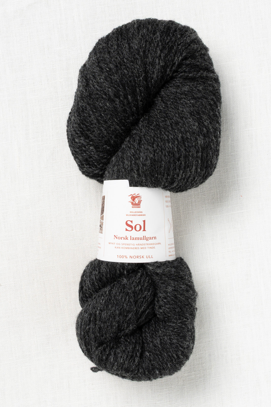 Hillesvåg Sol 415 Charcoal Grey – Wool and Company