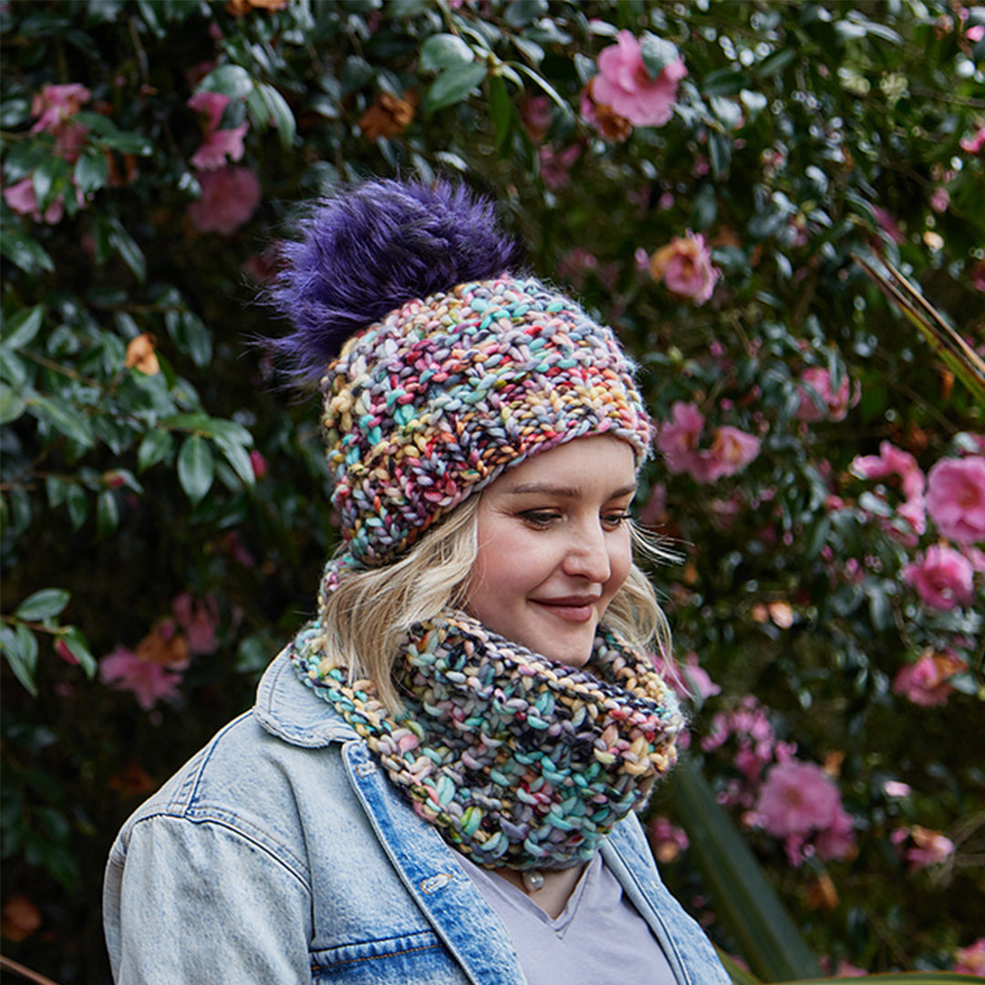 Fun Knit! Island Hat & Cowl – Wool and Company
