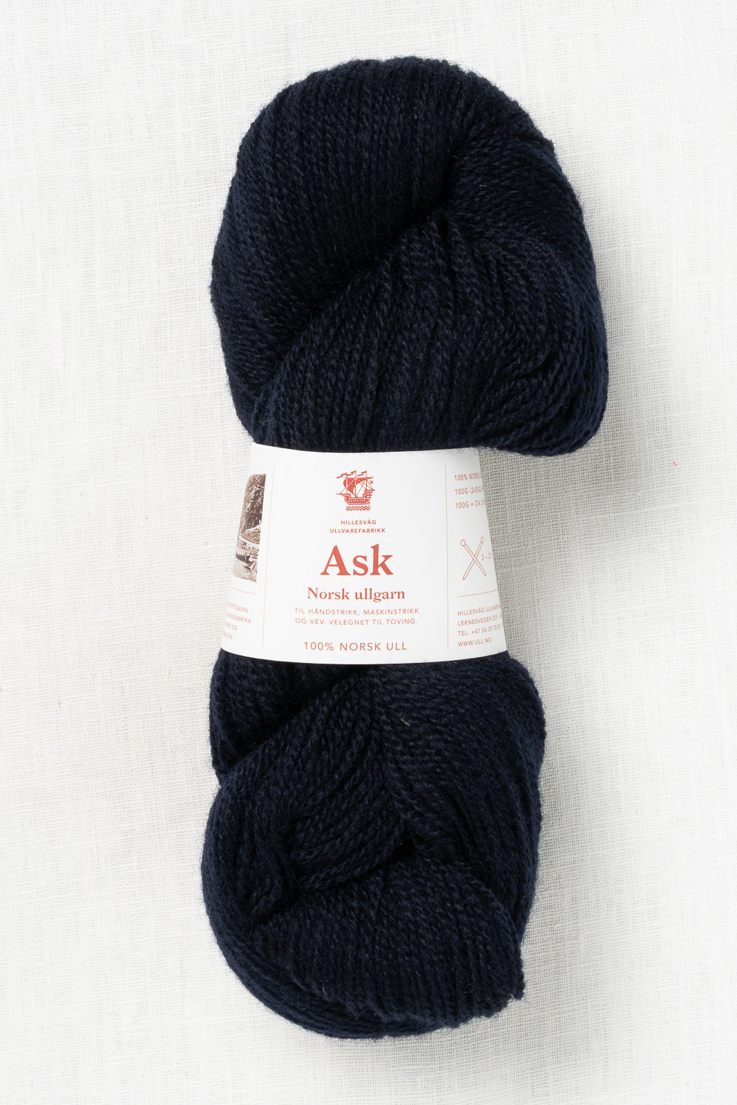 Hillesvåg Ask 6105 Dark Navy Blue – Wool and Company