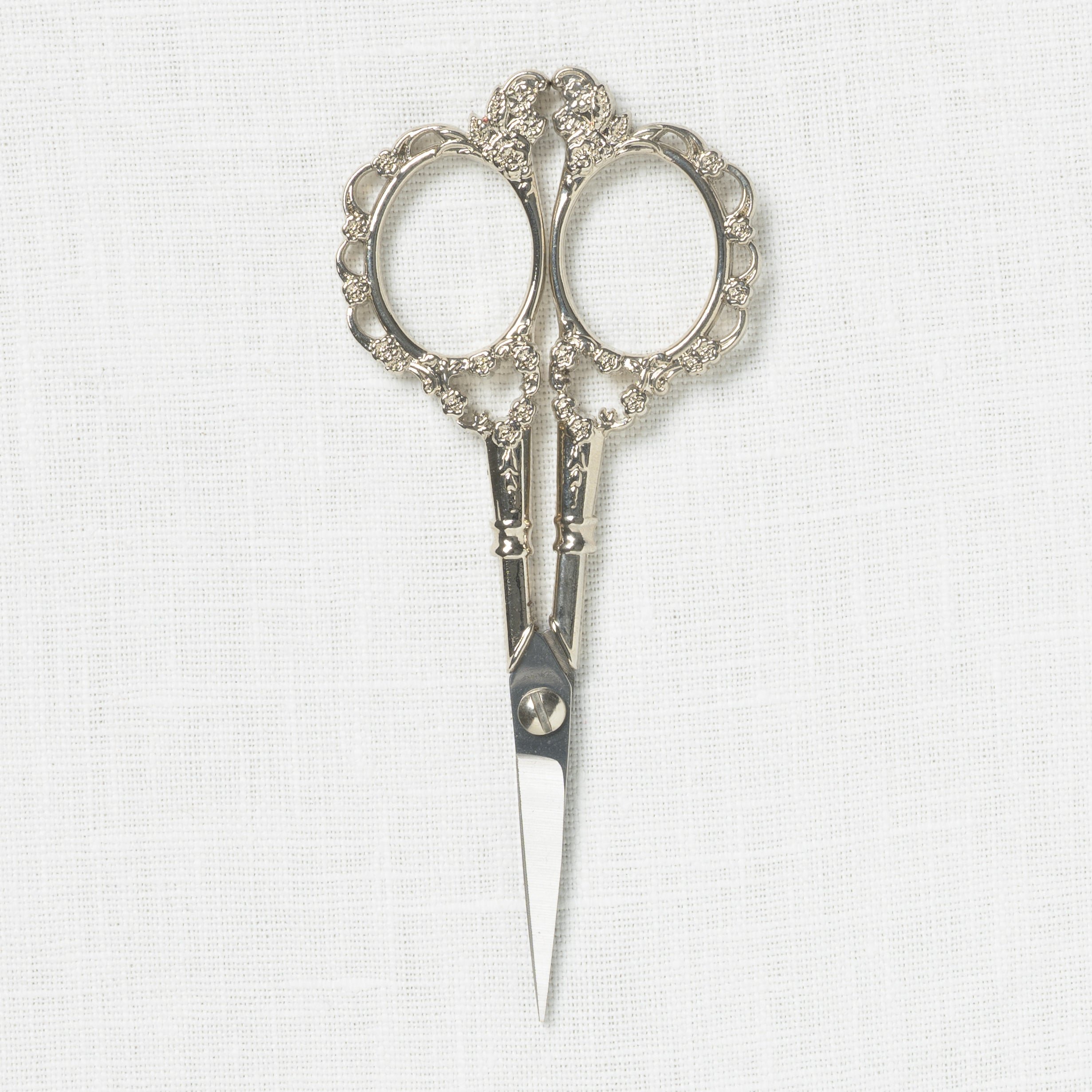 Free - Silver English Garden Yarn Scissors – Wool and Company