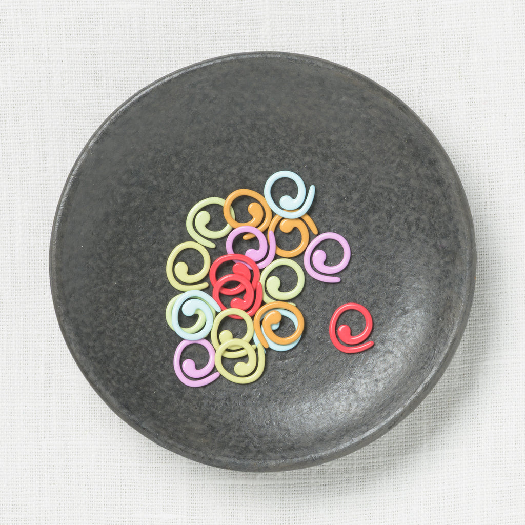 Free - Rainbow Split Ring Markers – Wool and Company