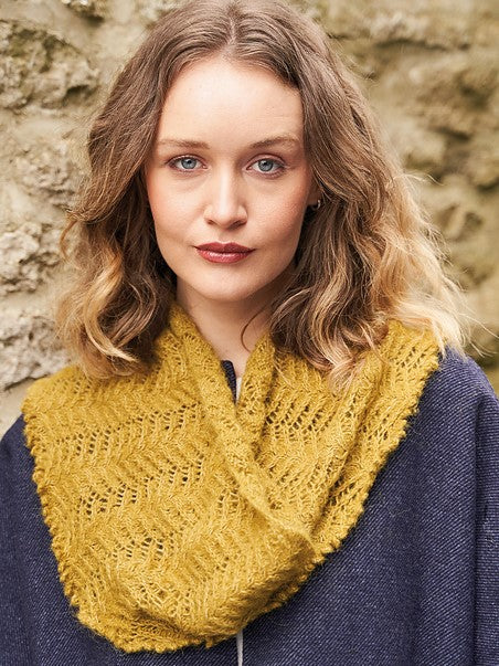 Dusty Cowl by Lisa Richardson – Wool and Company