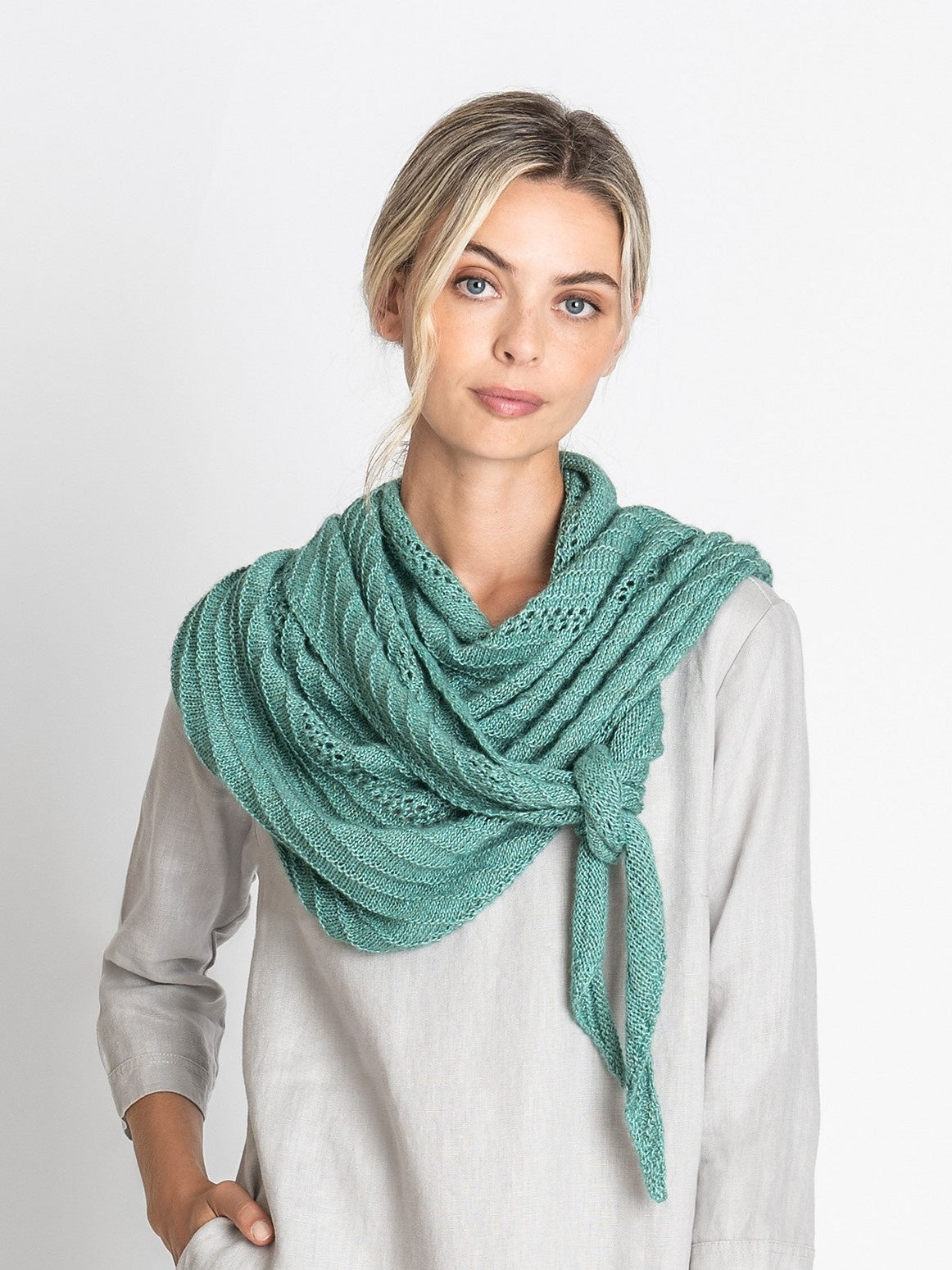 Northampton Wrap by Alyssa Rasmussen – Wool and Company